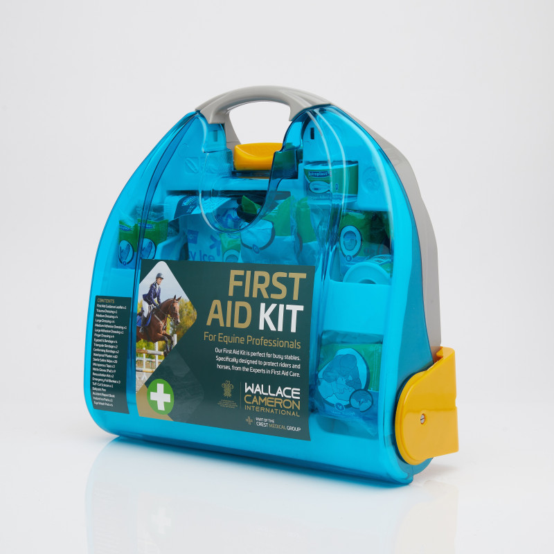 Adulto Equine Professional First Aid Kit (Each) | Wallace Cameron