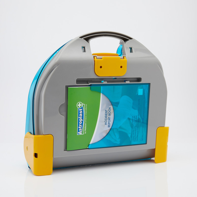 Adulto Equine Professional First Aid Kit (Each) | Wallace Cameron